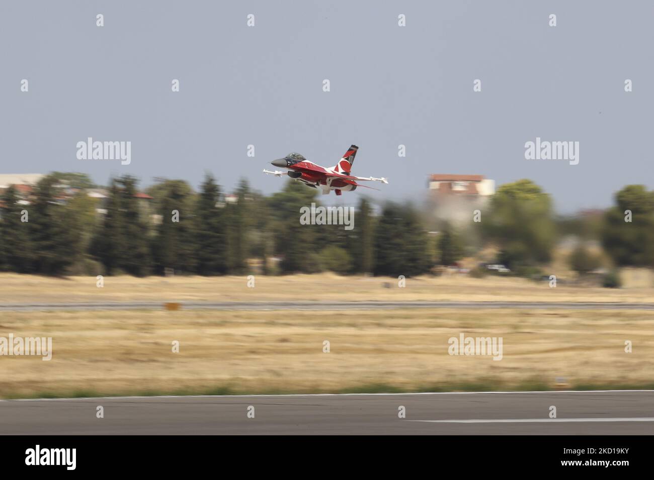 The iconic red solo F-16, with the flag of Denmark, a General Dynamics ...
