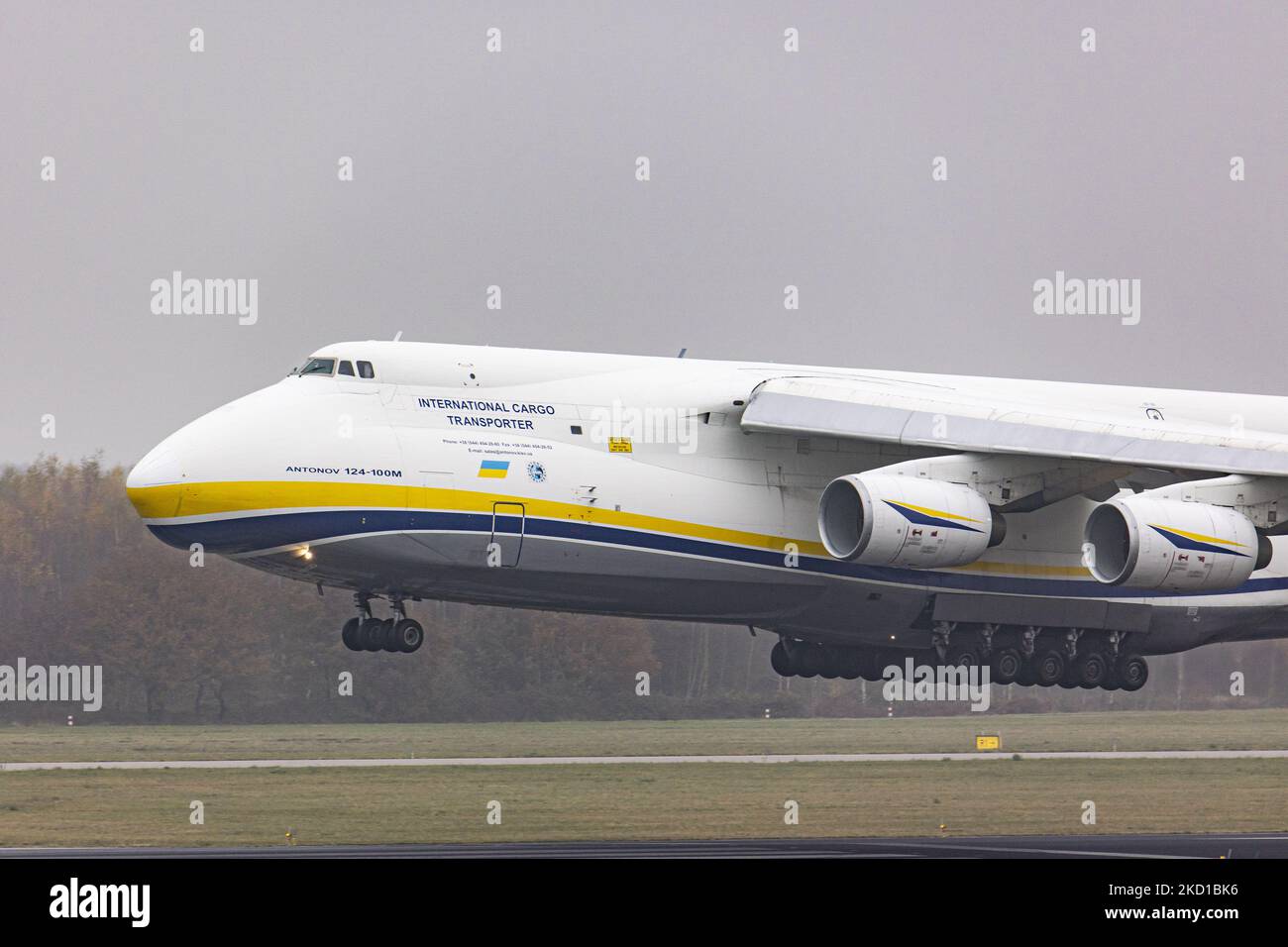 Antonov bureu hi-res stock photography and images - Alamy