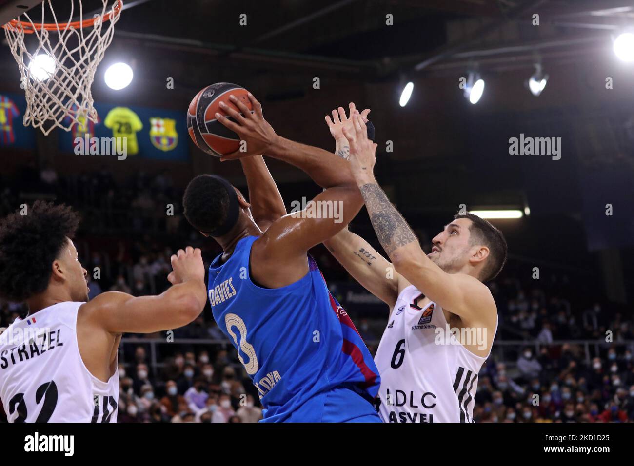 Paul Lacombe and Brandon Davies during the match between FC Barcelona ...