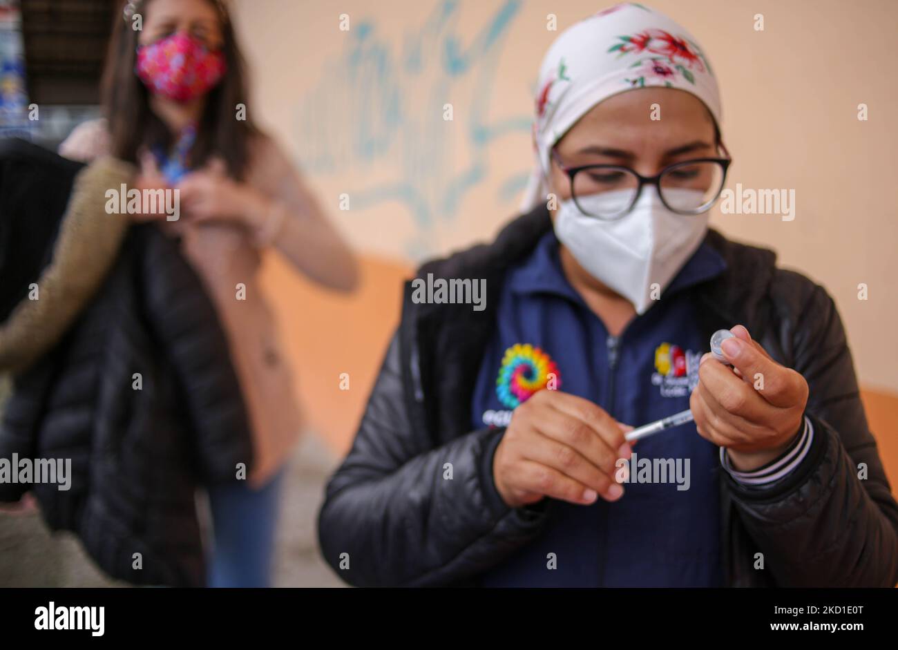 Immunization of ecuador hi-res stock photography and images - Alamy