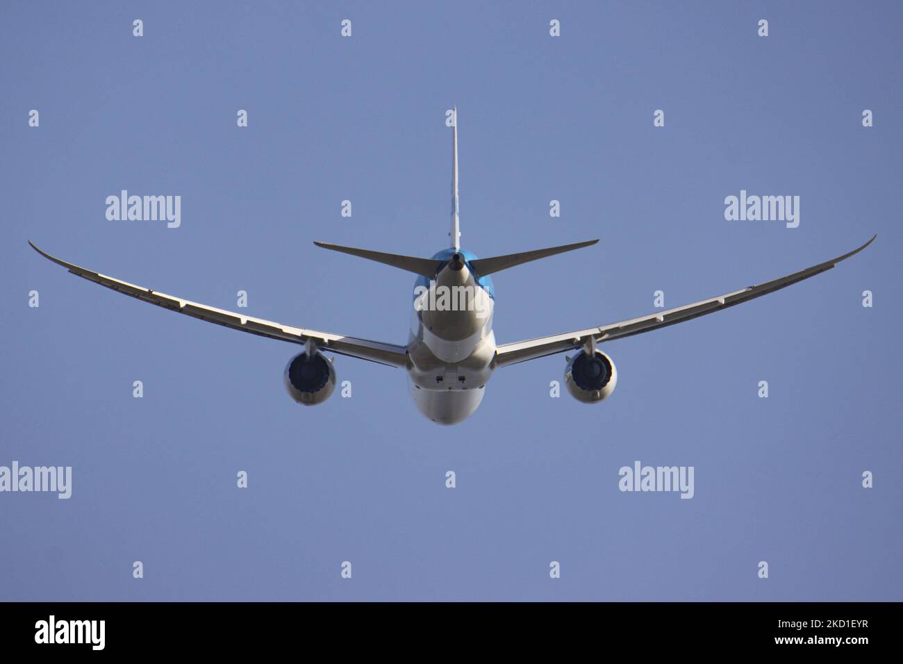 Klm boeing 787 dreamliner accelerate hi-res stock photography and ...