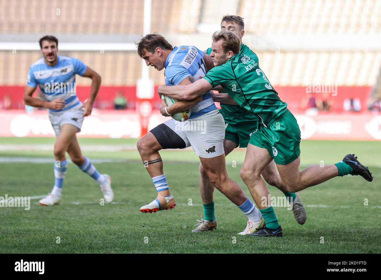 Luciano Gonzalez of Argentina runs with the ball during the Men's HSBC ...