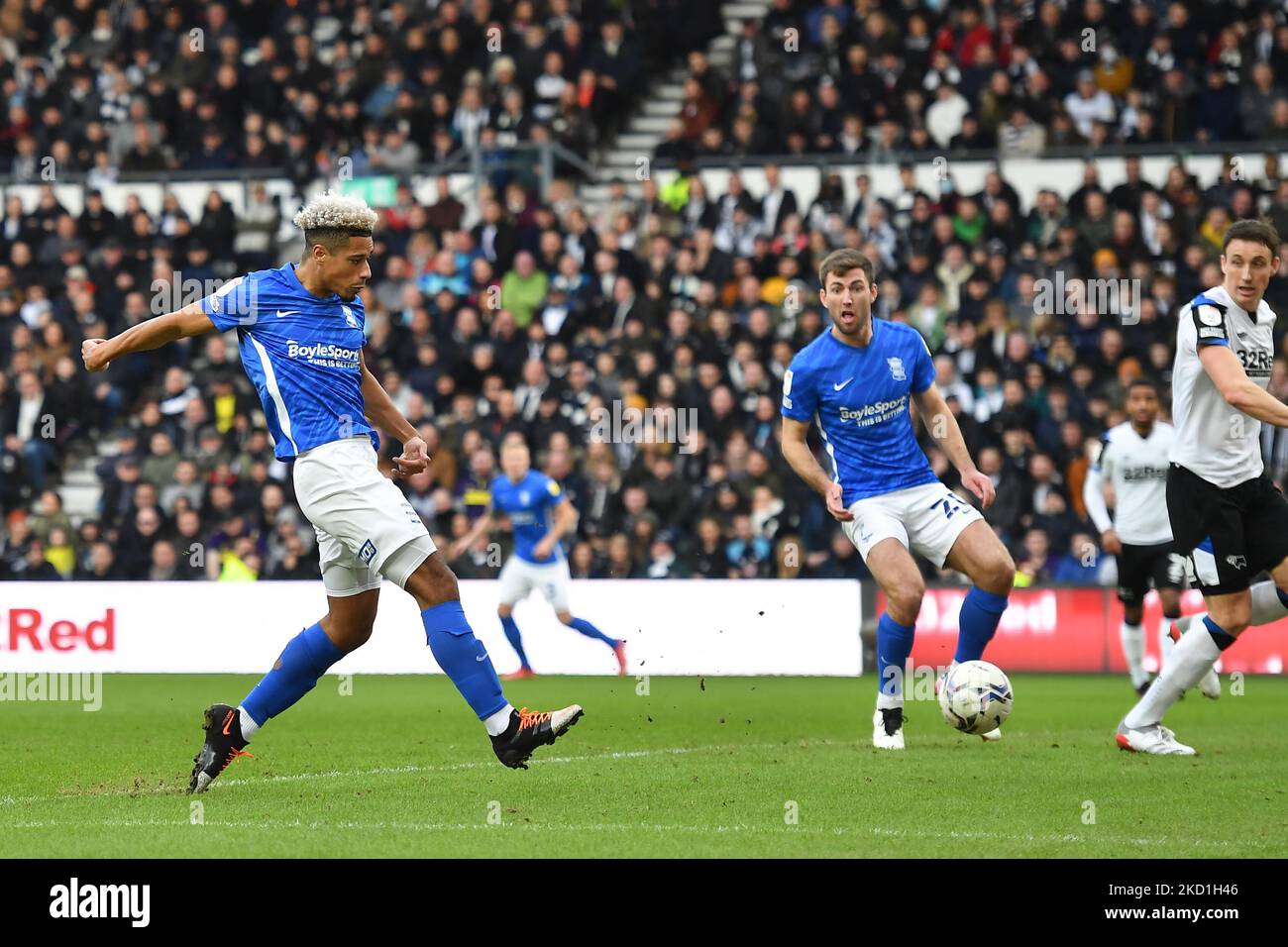 Lyle Taylor of Birmingham City shoots at goal during the Sky Bet ...