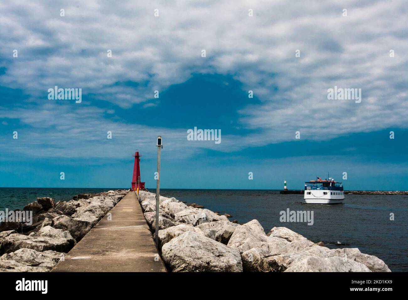 Muskegon breakwater light hi-res stock photography and images - Alamy