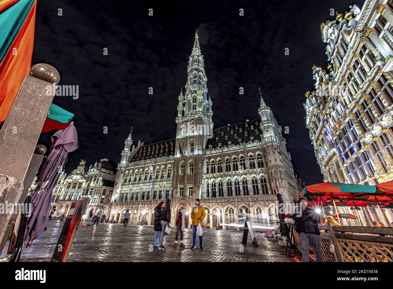 Panoramic night view with the illuminated historic picturesque ...