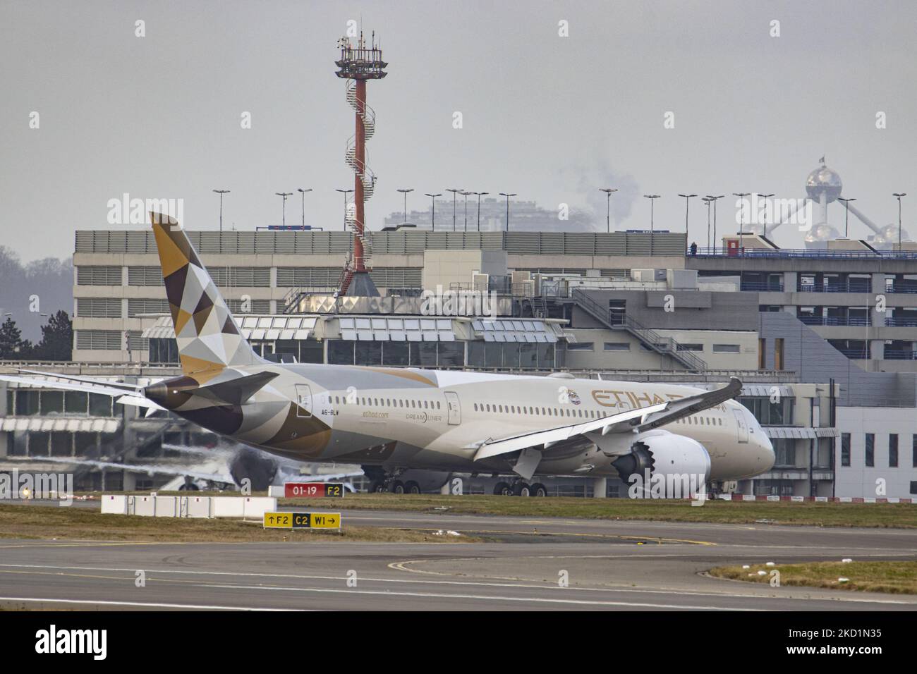 The Dreamliner of Etihad as seen taxiing in front of the airport ...