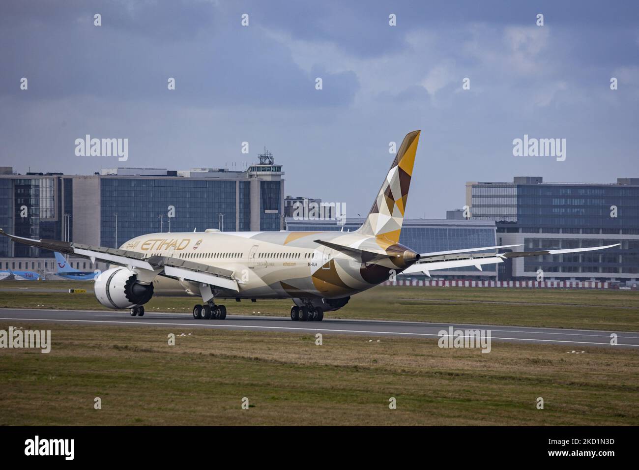 Boeing 787 9 dreamliner interior hi-res stock photography and images ...