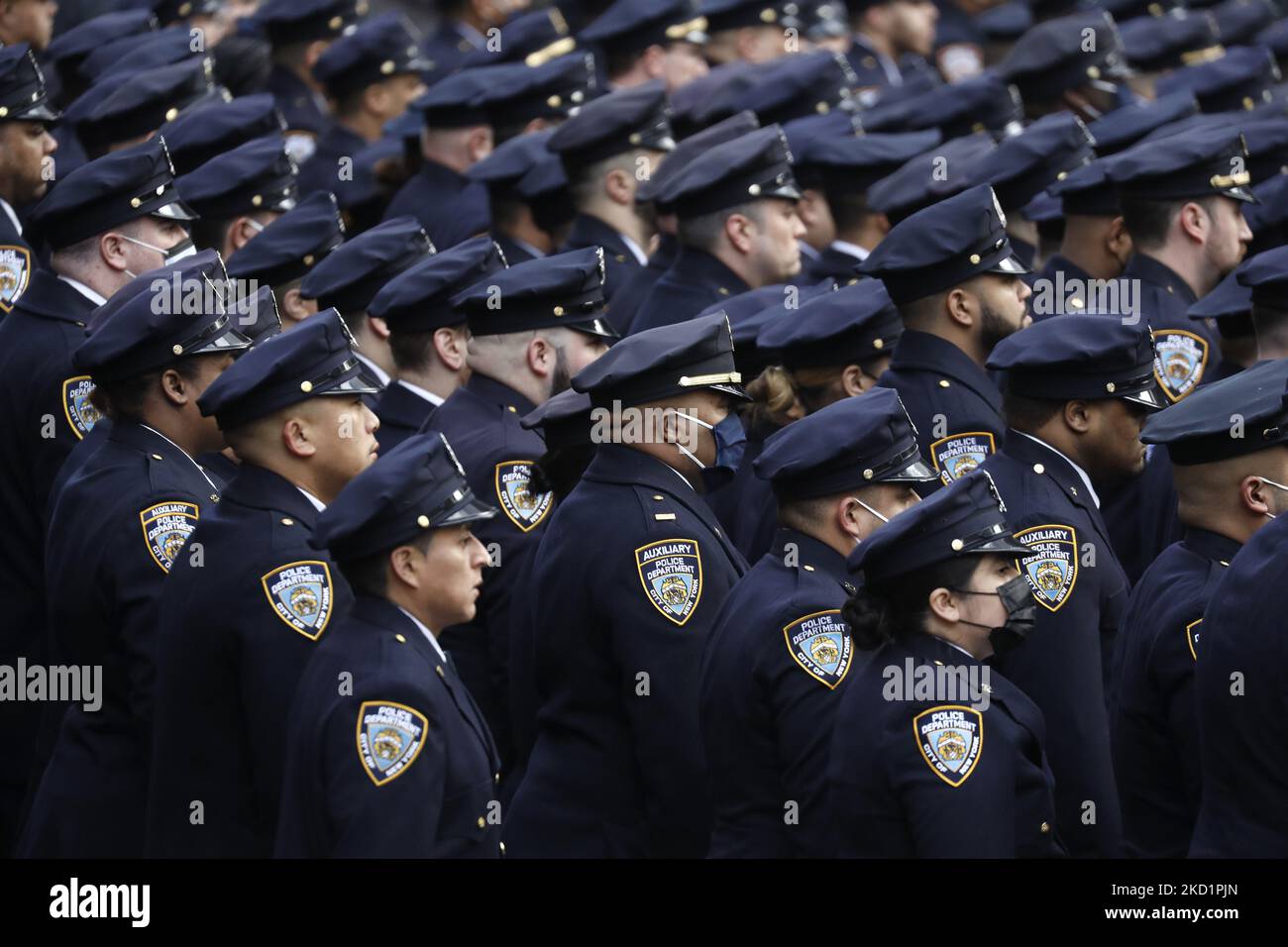 Thousands of police officers from various jurisdictions around the ...
