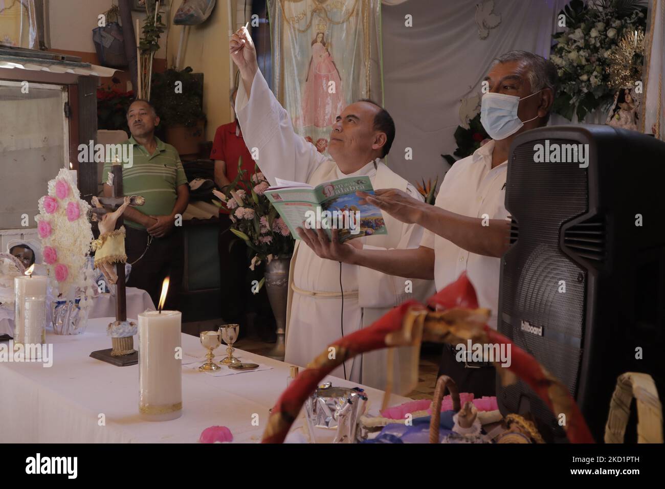 Día de la virgen de guadalupe hi-res stock photography and images - Alamy