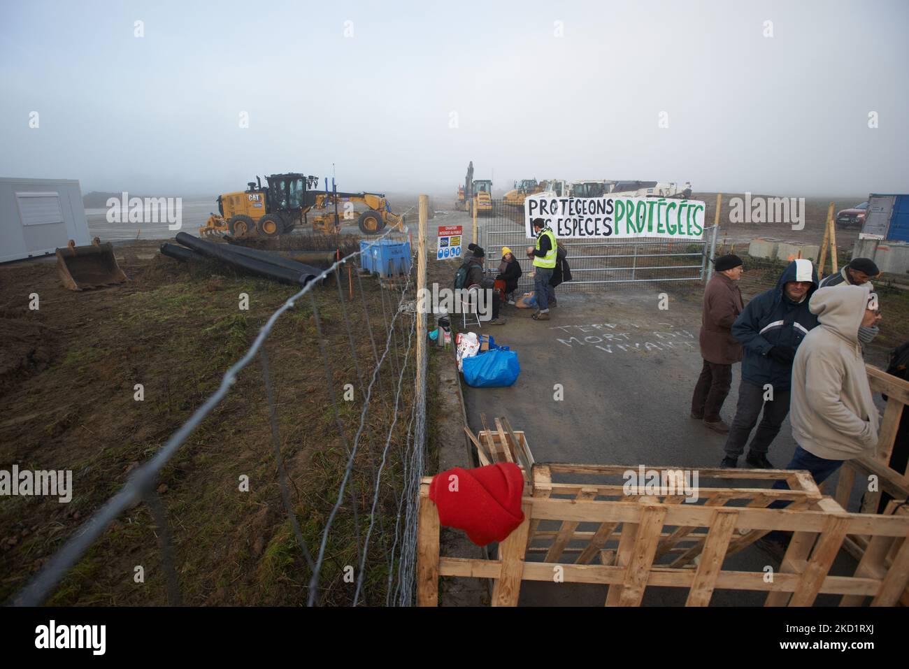 A view of the blockade of the construction site of Terra2. The banner ...