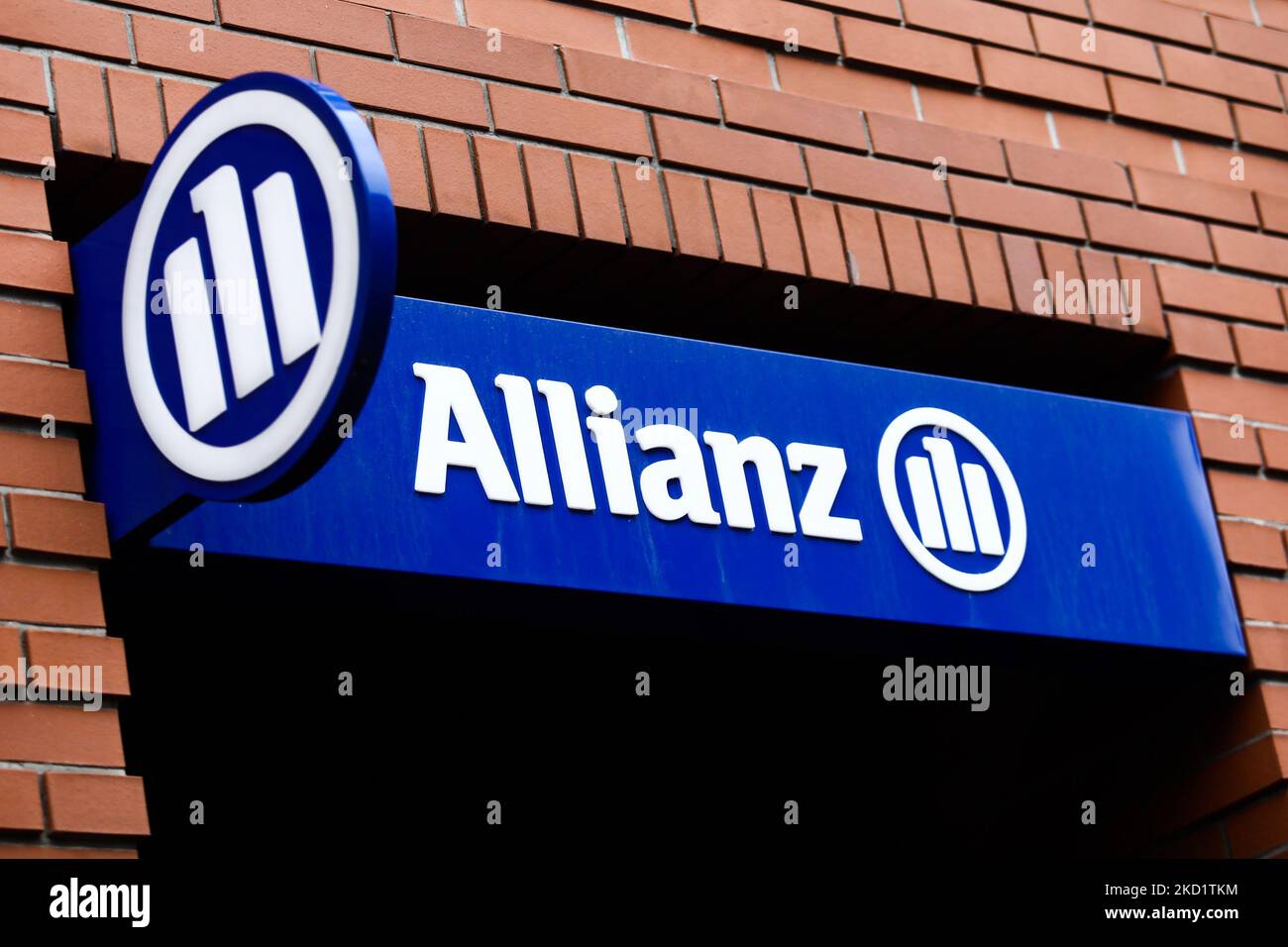 Allianz office logo hi-res stock photography and images - Alamy