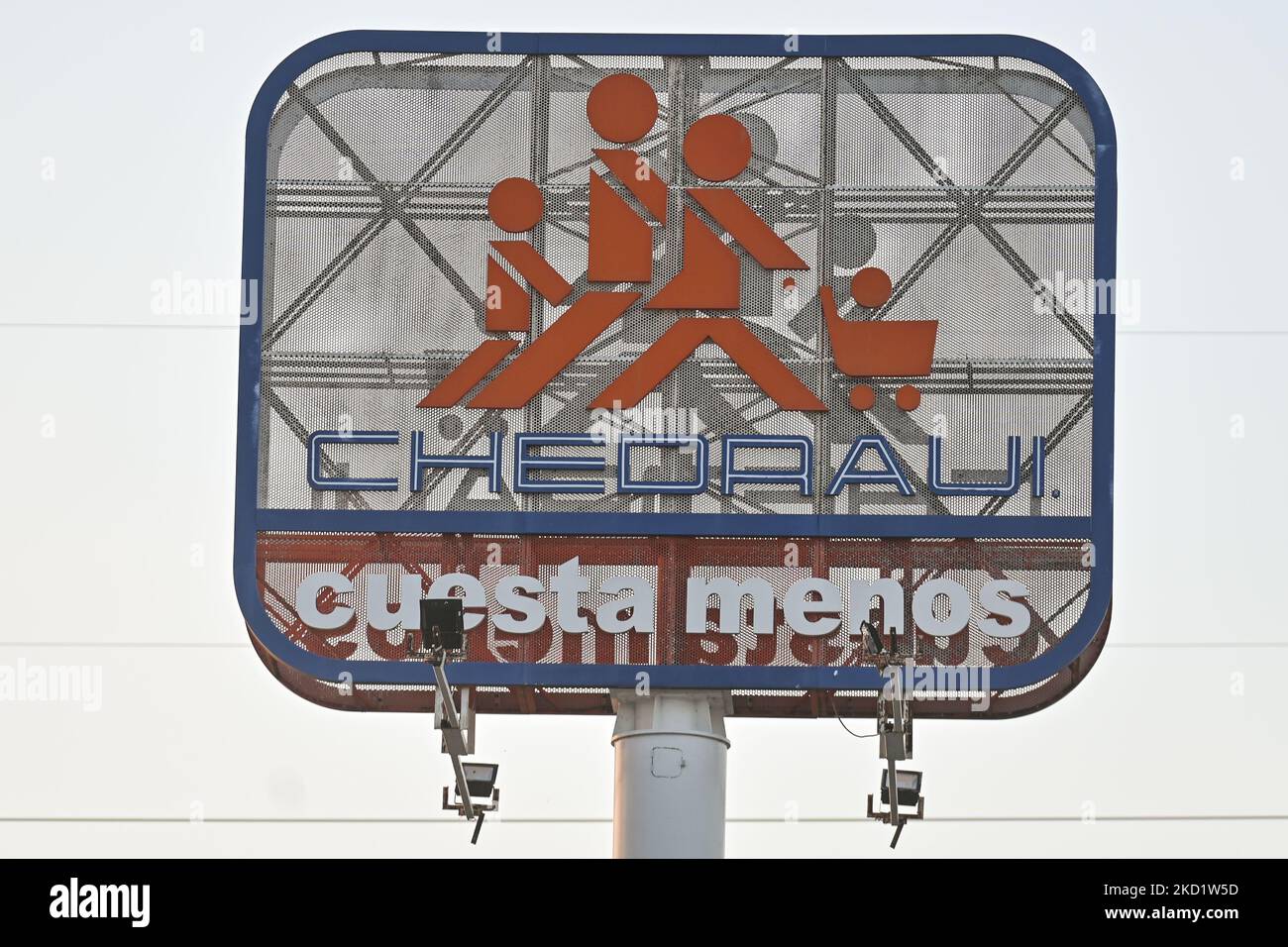 Chedraui logo hi-res stock photography and images - Alamy