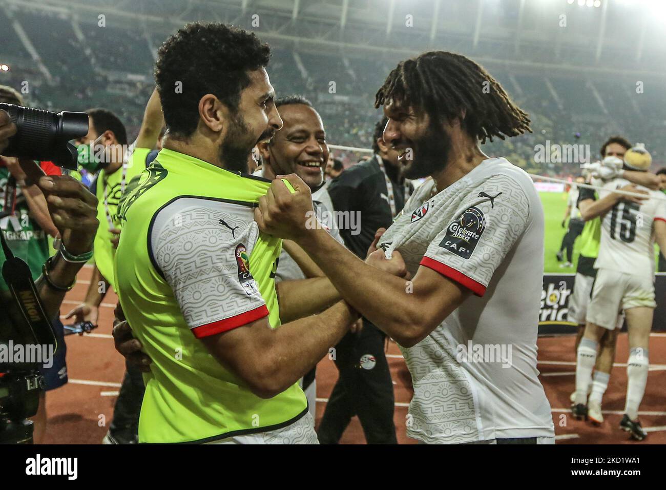 (17) Mohamed Elneny and (12) Ayman Ashraf for egypt team during ...