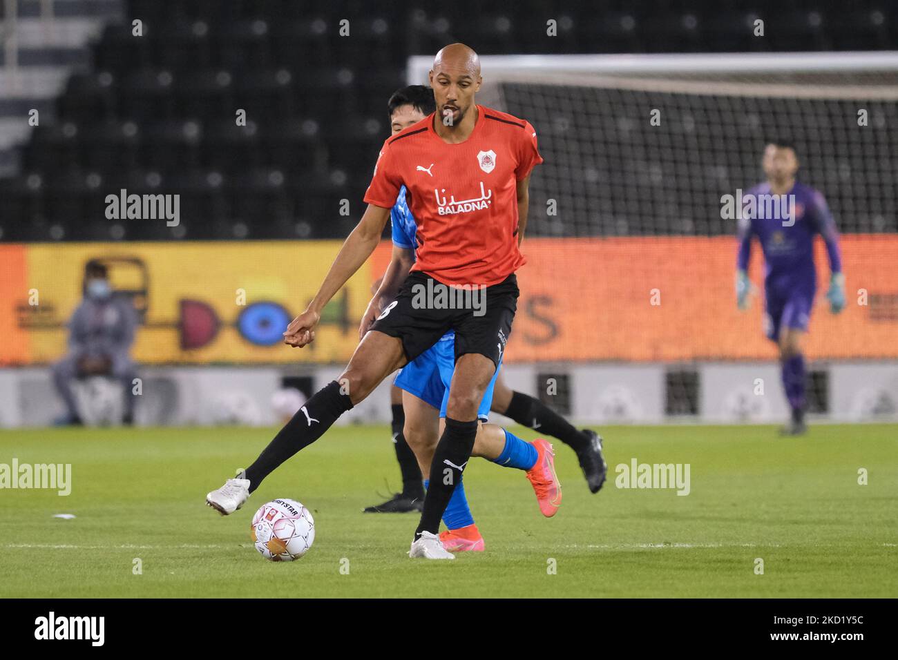 Steven Nzonzi (88) of Al Rayyan on the ball during the QNB Stars League ...
