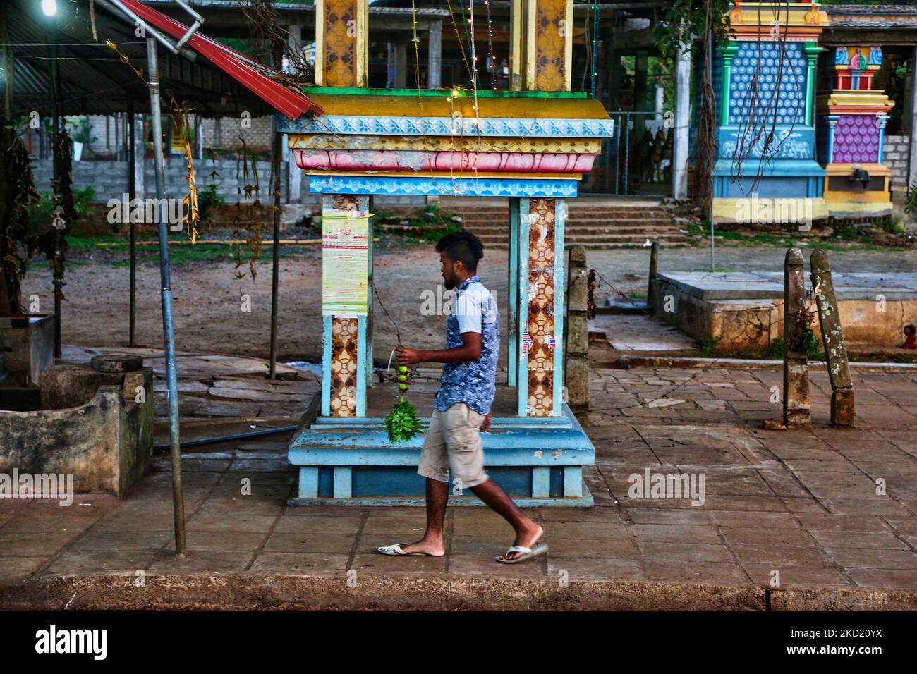 Worshipper at a Hindu temple in Vavuniya, Sri Lanka. (Photo by Creative ...