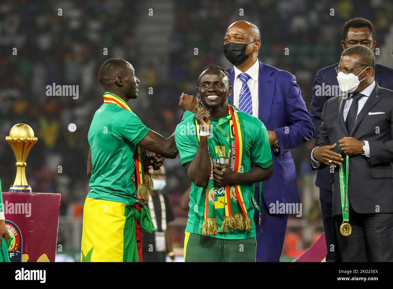 (10) Sadio ManÃ© of Senegal team receives his Gold medal from Patrice ...