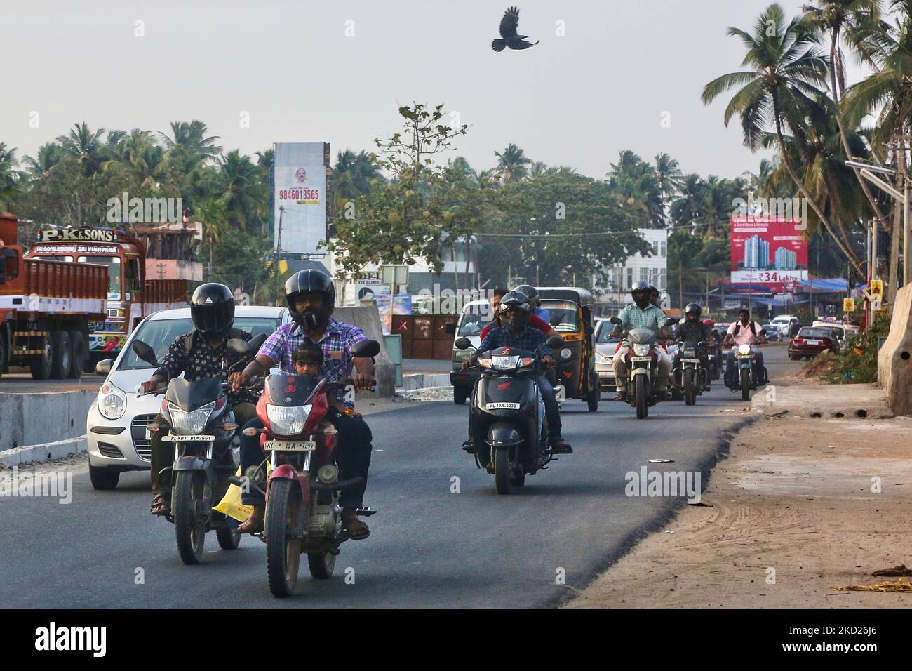 Traffic in the city of Thiruvananthapuram (Trivandrum), Kerala, India. (Photo by Creative Touch ...