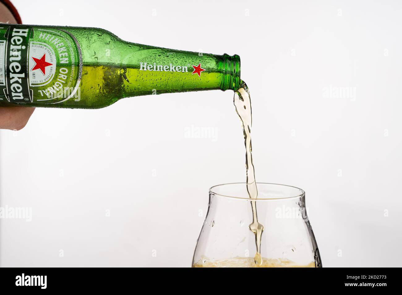 Heineken beer bottle sign hi-res stock photography and images - Alamy