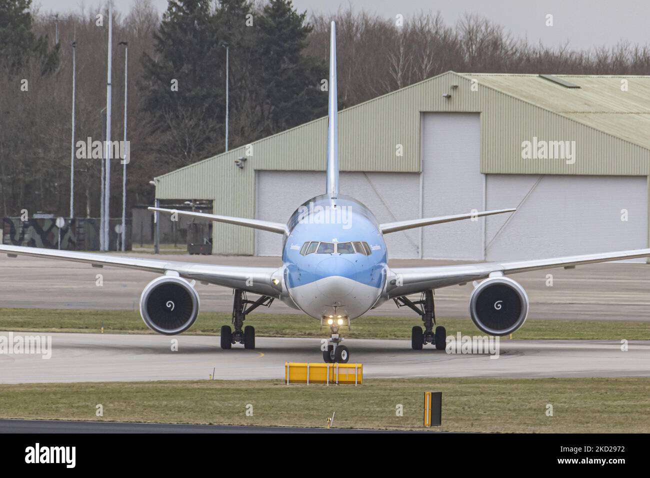 Close-up of the cockpit and jet engines. TUI Airlines Belgium Boeing ...