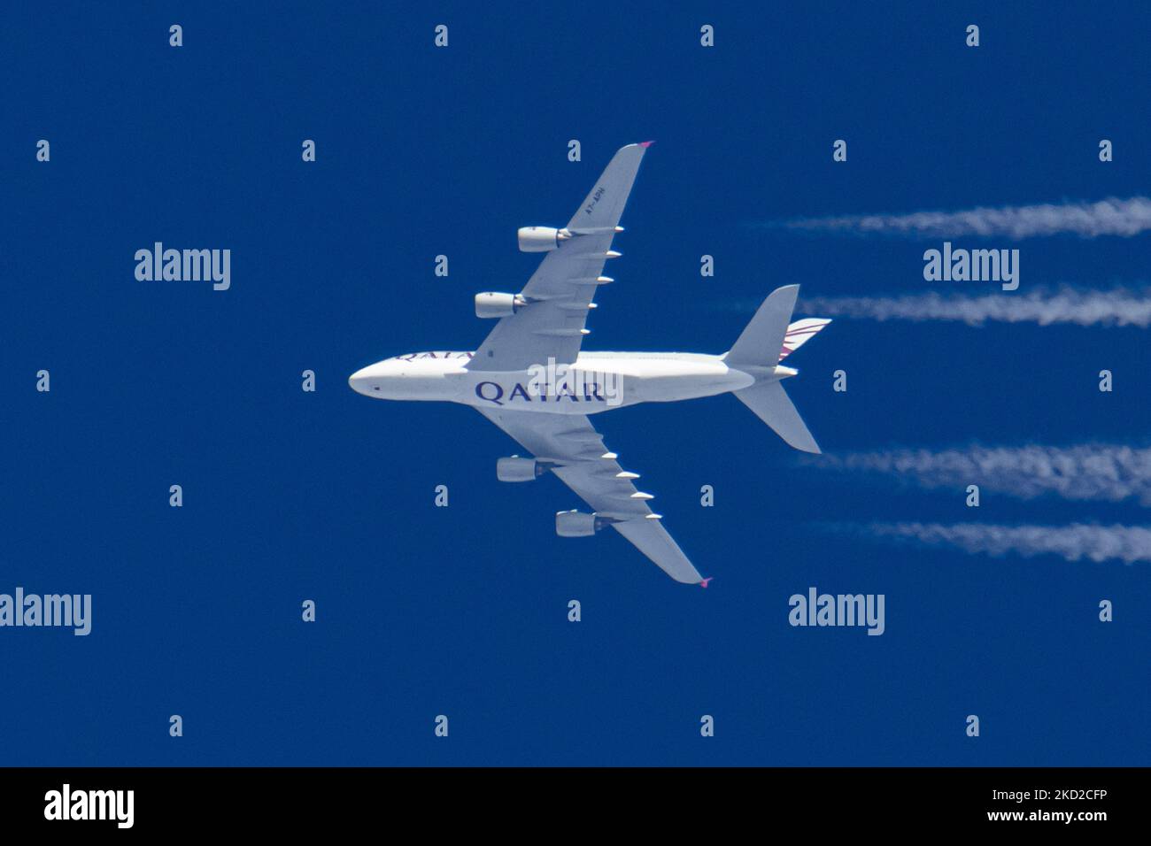 Qatar Airways Airbus A380 double decker aircraft overfly at 40.000 feet ...