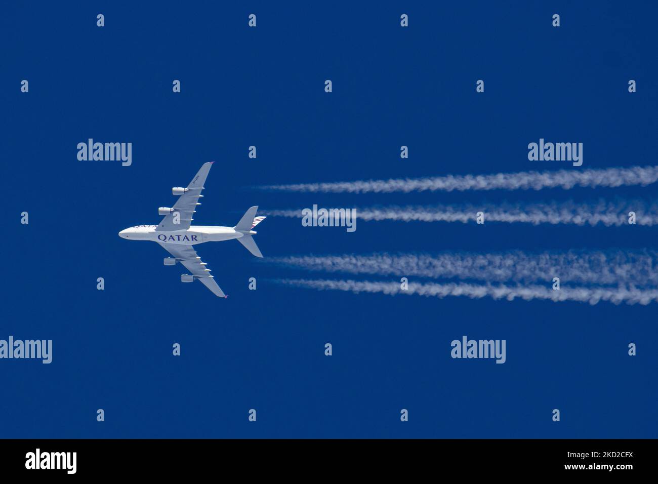 Qatar Airways Airbus A380 double decker aircraft overfly at 40.000 feet ...