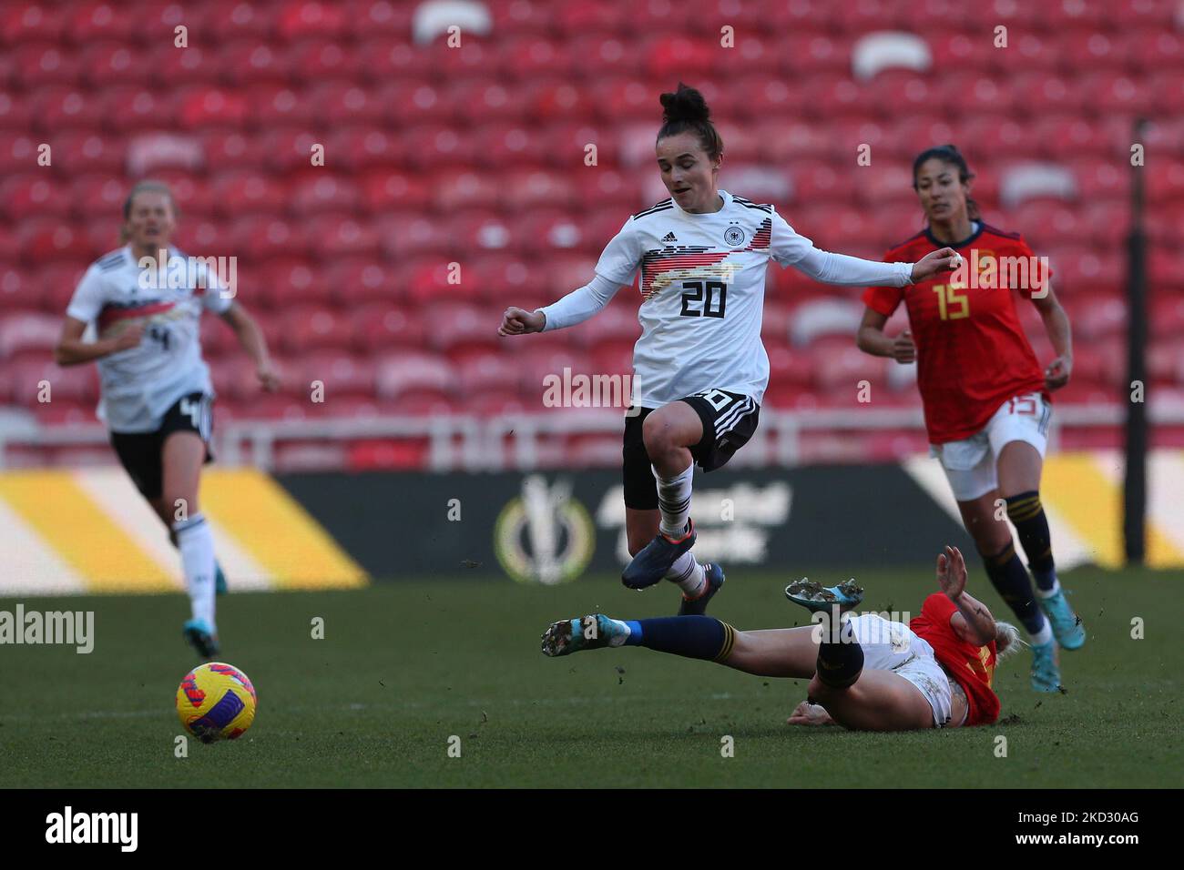 Mapi Leon of Spain tackles Lina Magull of Germany during the Arnold ...