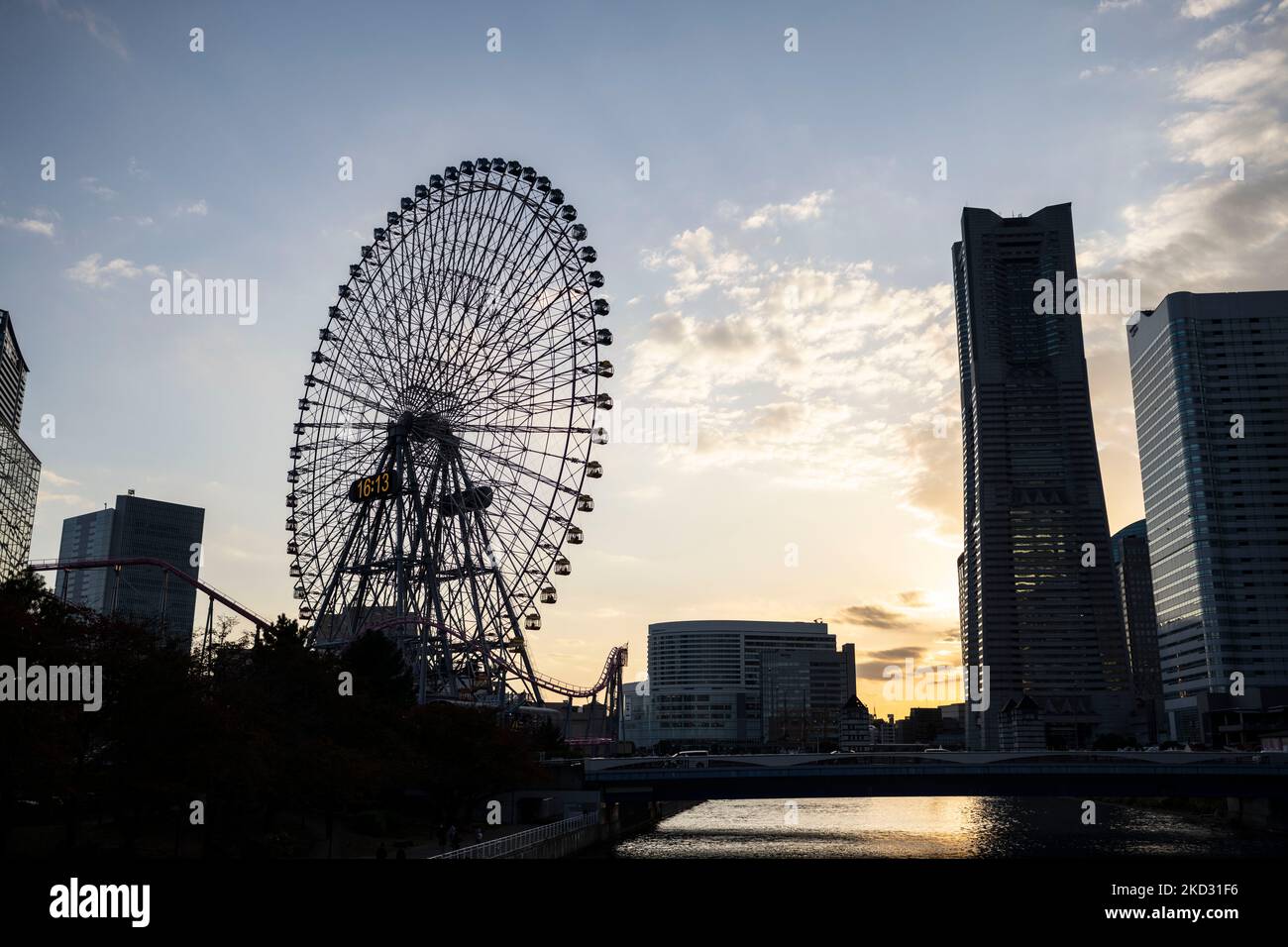 Yokohama, Kanagawa, Japan. 5th Nov, 2022. The sun sets over the ...