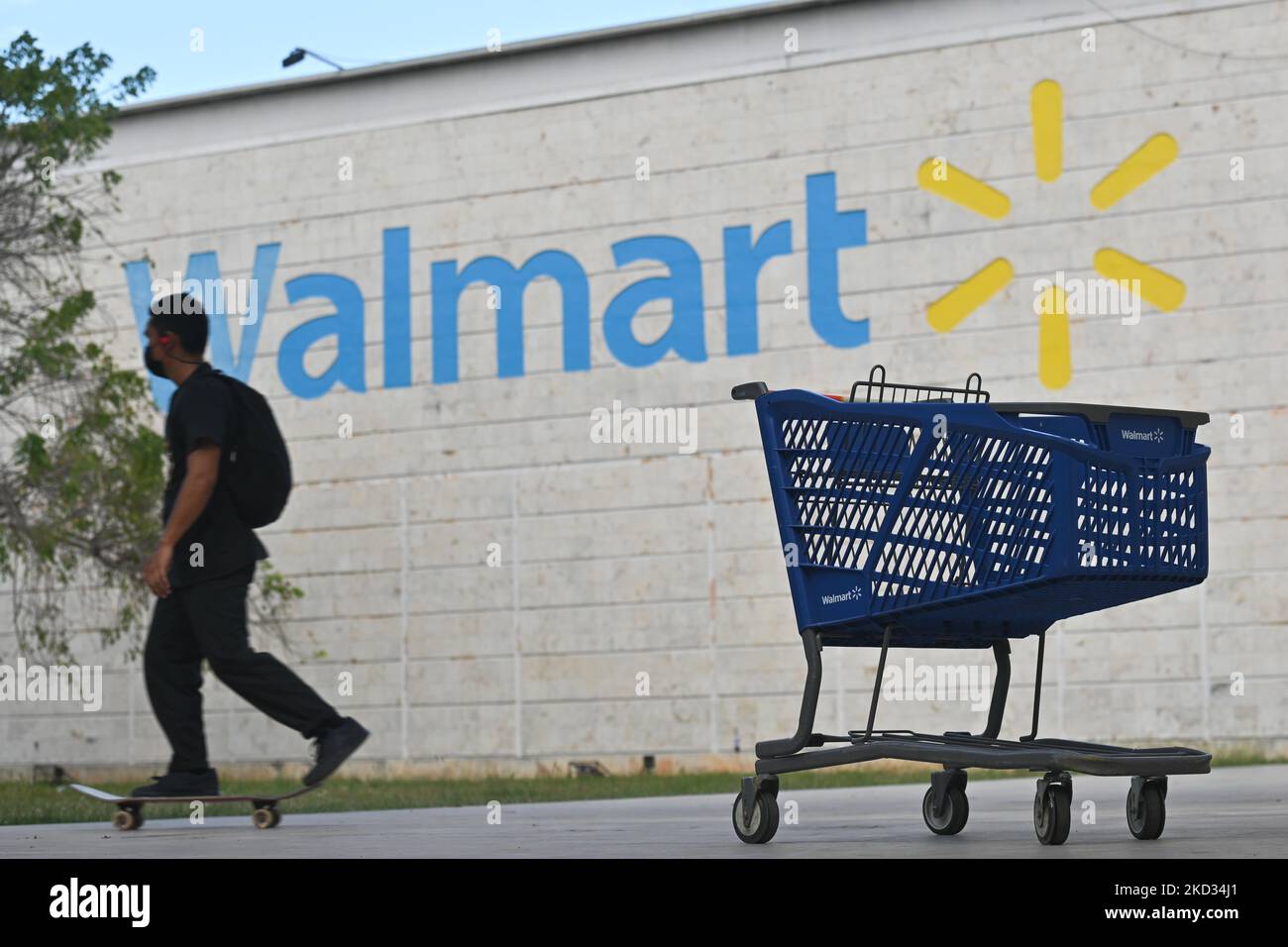 Walmart logo at the entrance to Walmart store on Paseo de Montejo, in ...