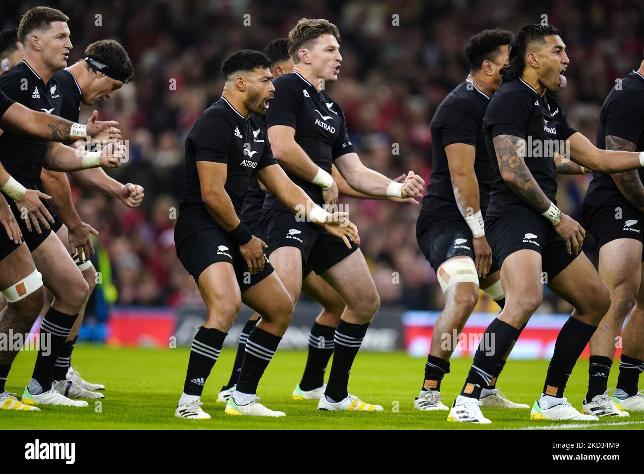 New Zealand's Beauden Barrett (centre) performing a haka ahead of the ...