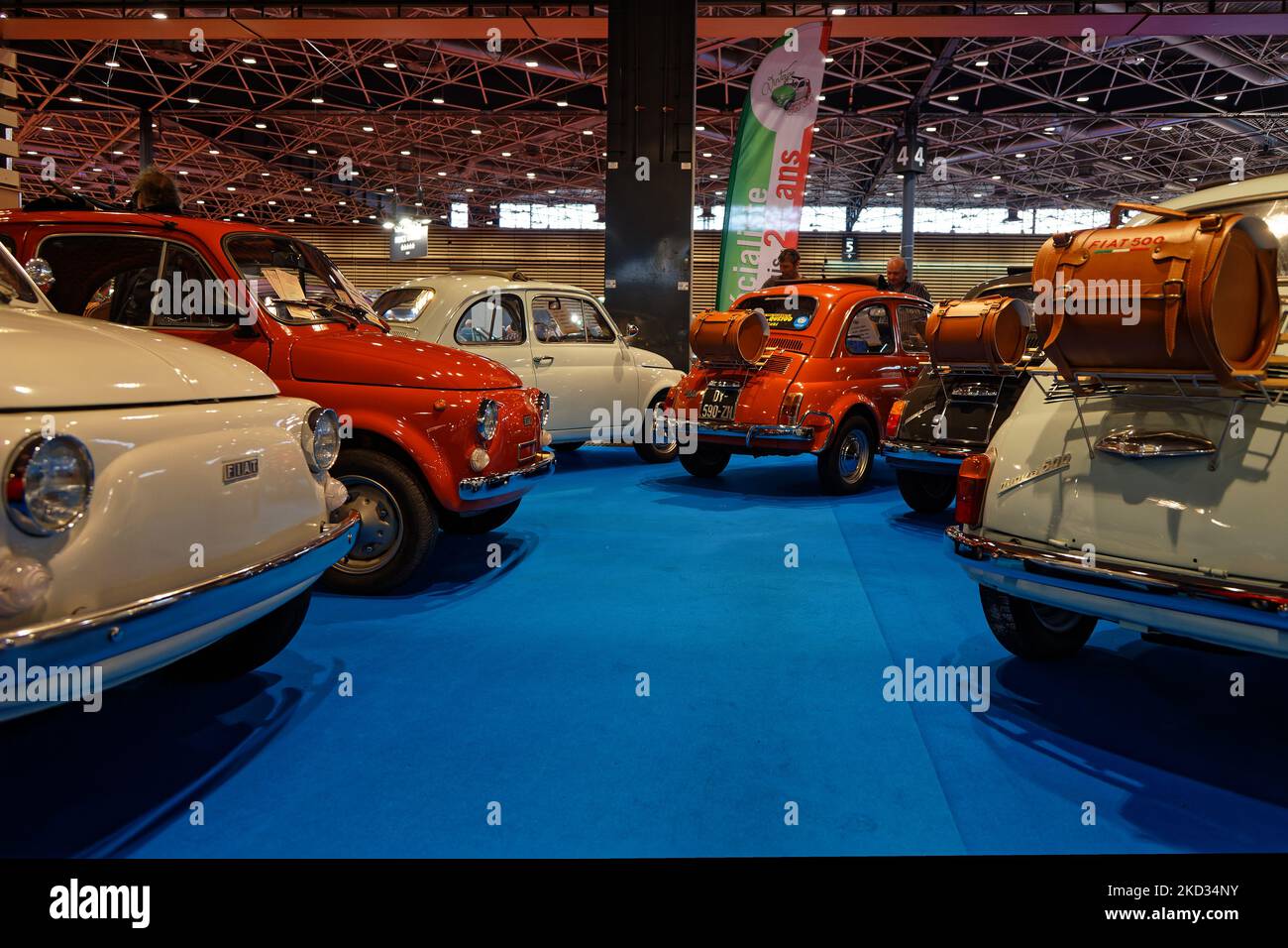 Salón fiat 500 hi-res stock photography and images - Alamy