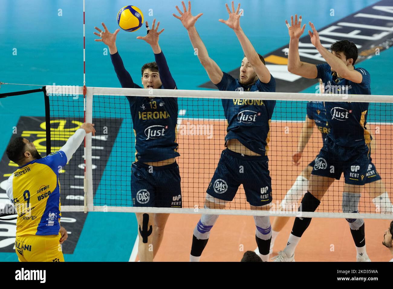 Luca spirito verona volley hi-res stock photography and images - Alamy