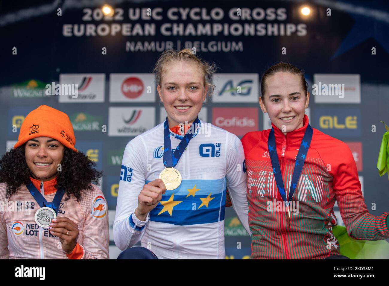 Dutch Ceylin Del Carmen Alvarado, Dutch Fem Van Empel and Hungarian ...