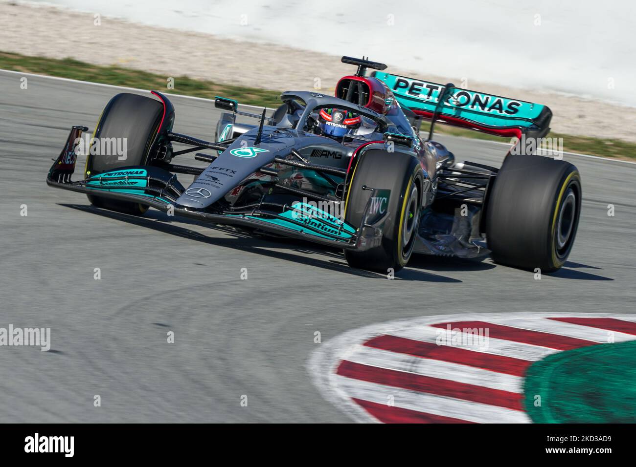 George Russell of uk driving the (63) Mercedes-AMG Petronas F1 Team F1 ...