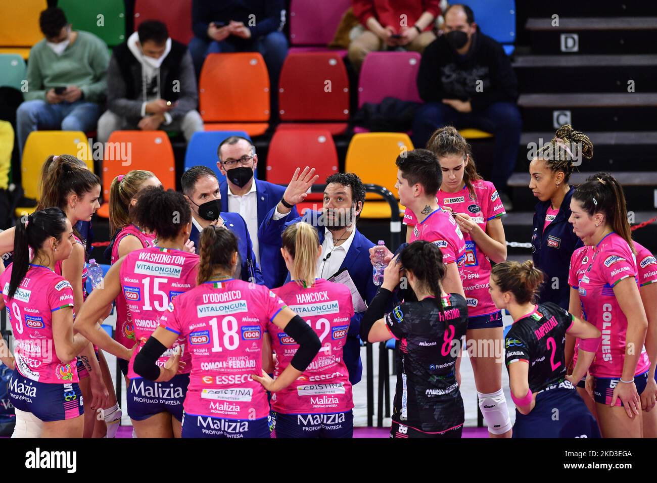 Women serie a1 hi-res stock photography and images - Alamy