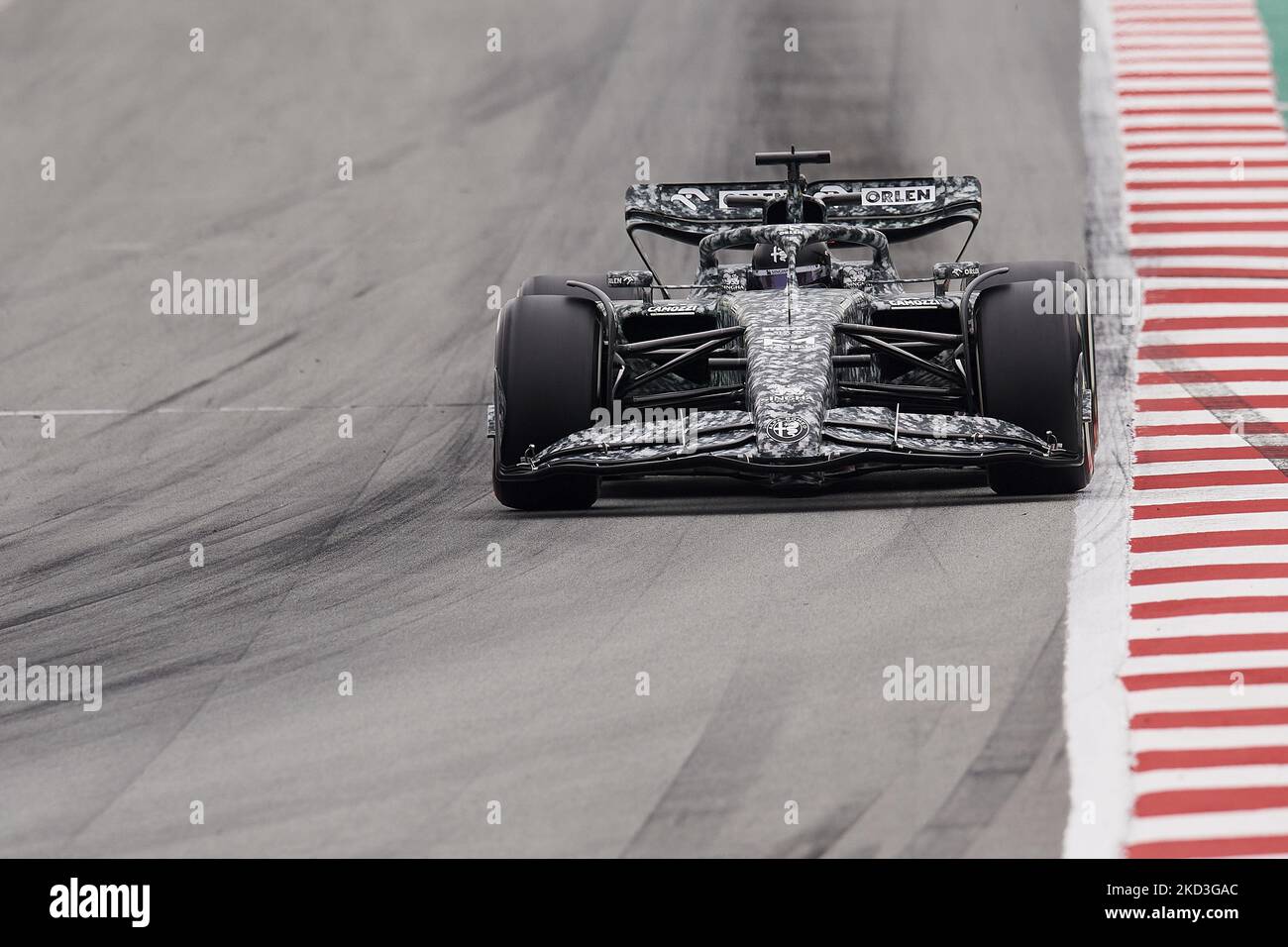 Zhou Guanyu of China driving the (24) Alfa Romeo F1 C42 Ferrari during ...