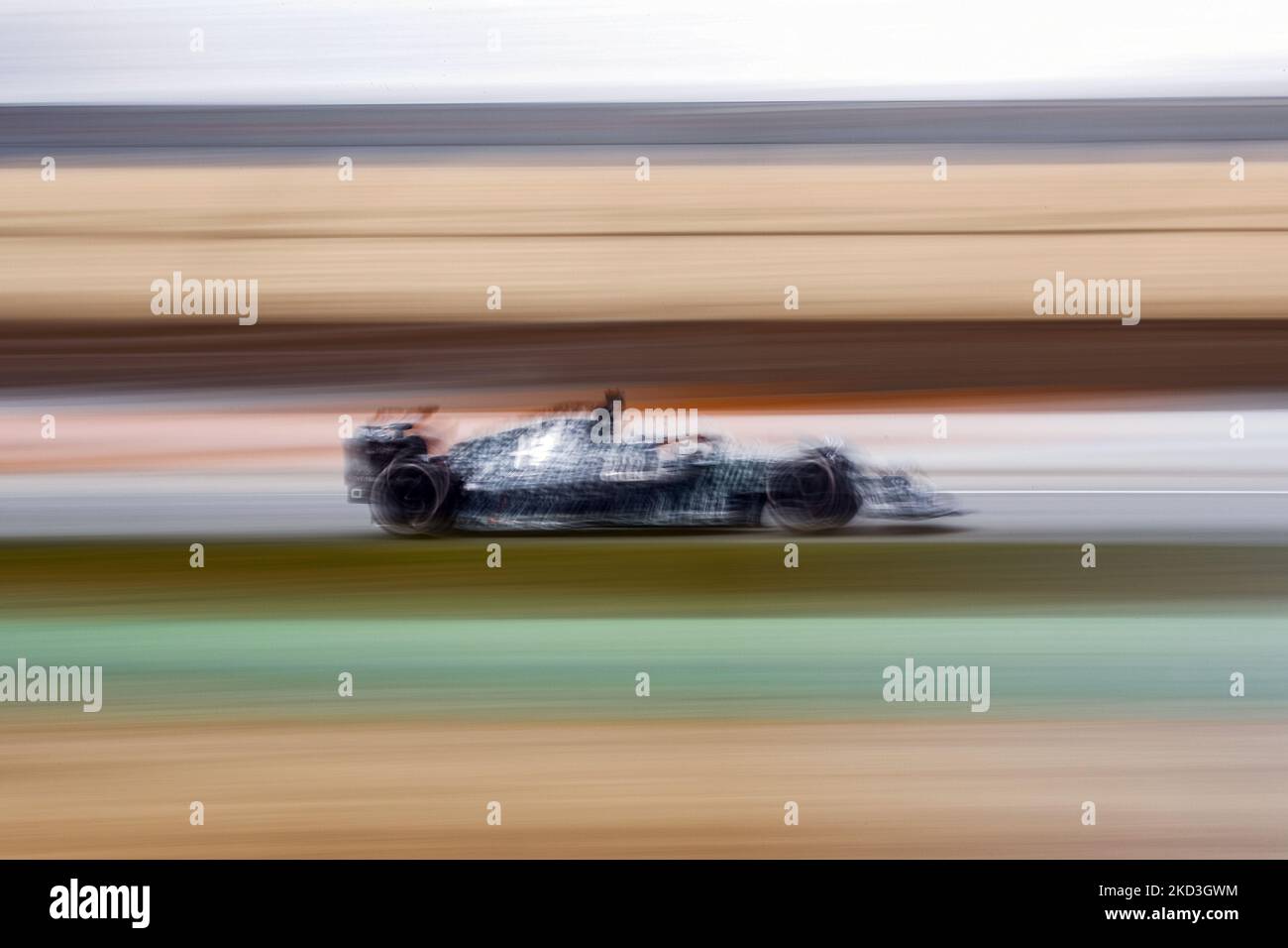 24 Guanyu Zhou, Alfa Romeo F1 Team Orlen, C40, action during the ...
