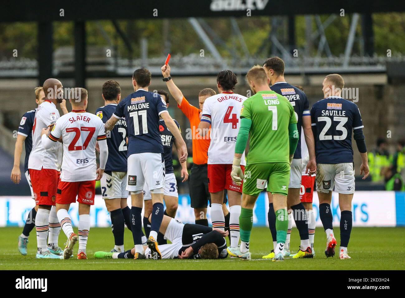 Óscar Estupiñán #19 of Hull City shown a red card during the Sky Bet ...