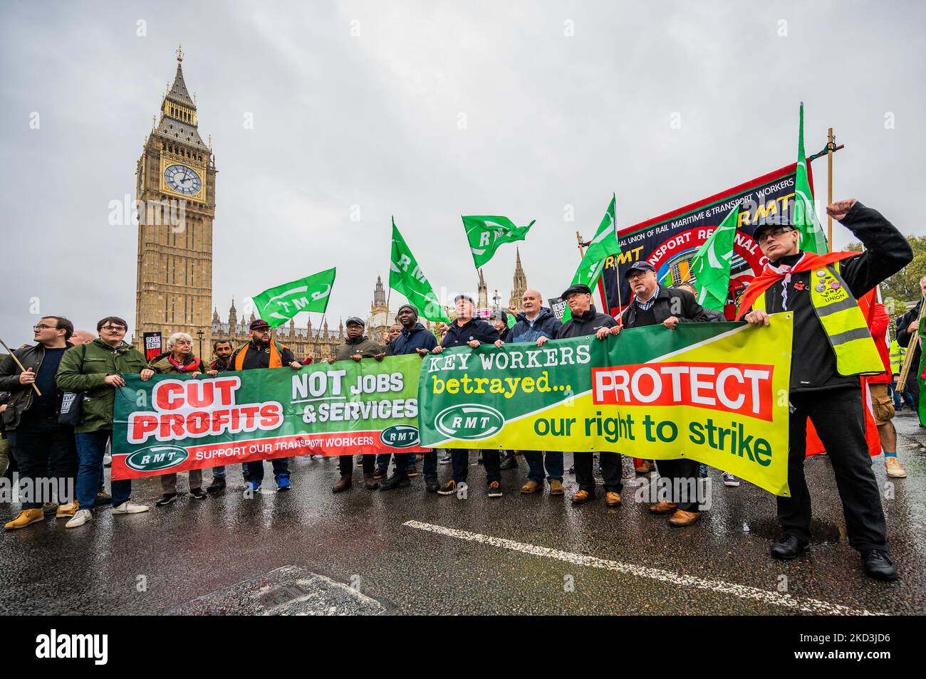 London, UK. 5th Nov, 2022. The RMT group led by Mick Lynch stop at ...