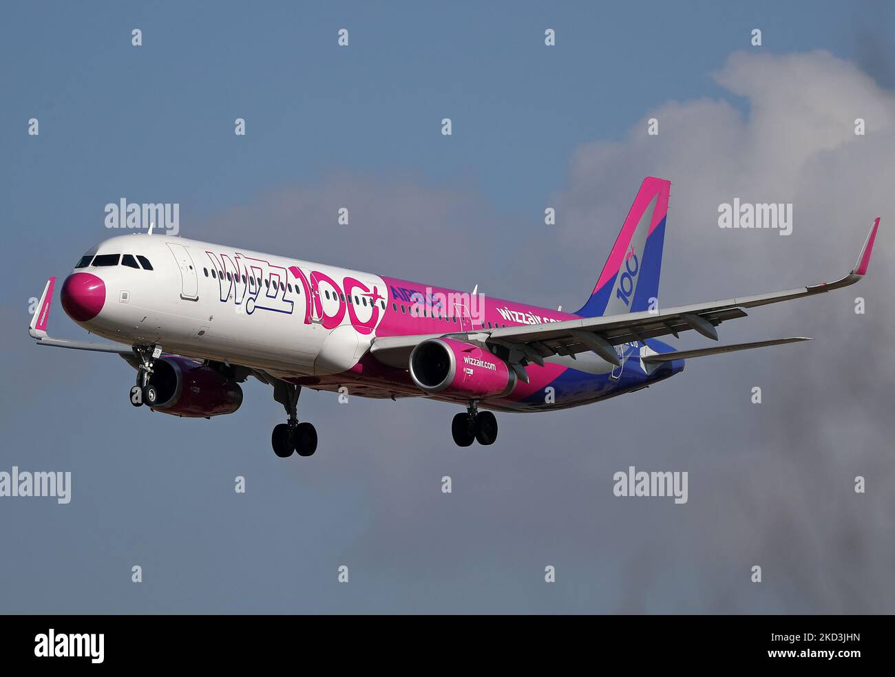 Wizz air 100 livery hi-res stock photography and images - Alamy