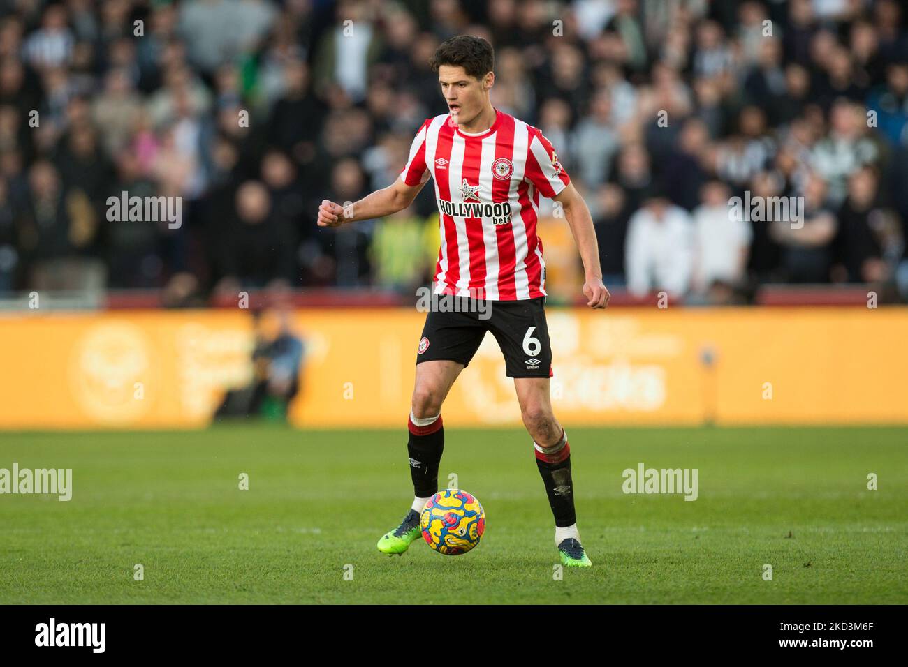 Christian Norgaard of Brentford controls the ball during the Premier ...