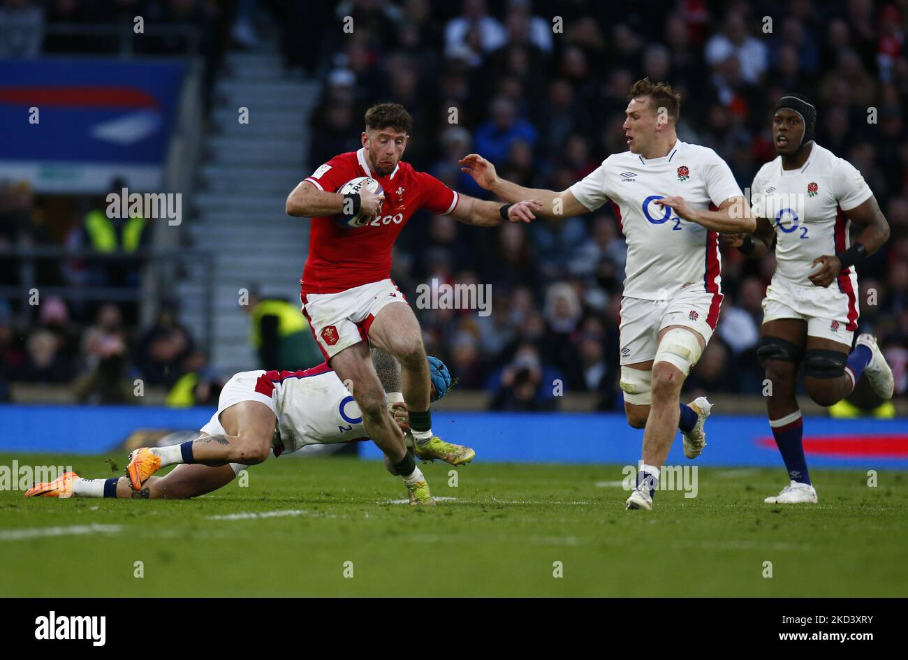 Alex Cuthbert of Wales makes his 50th cap for Wales gets tackled by ...