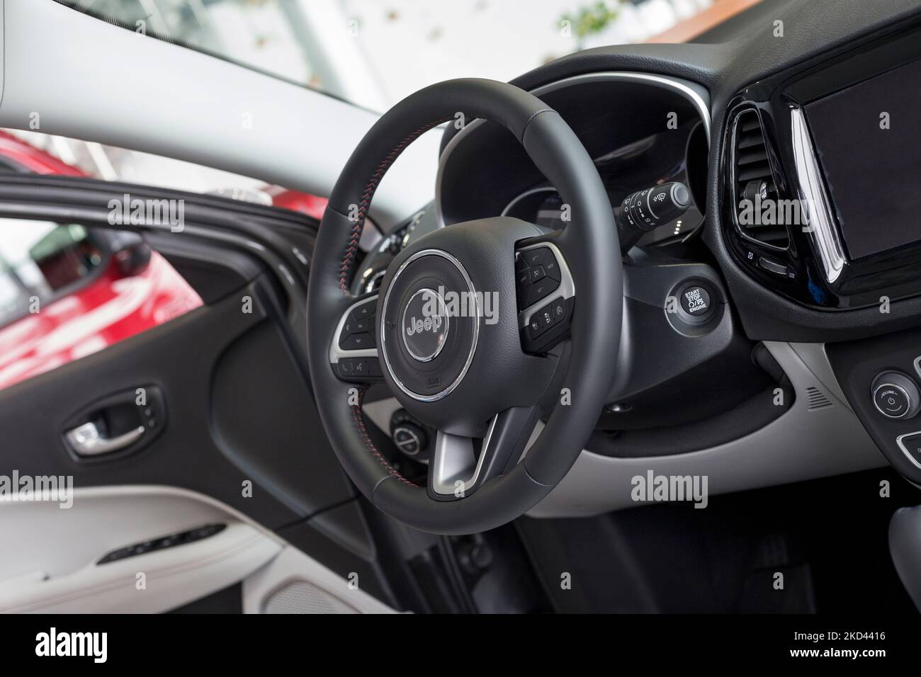 Jeep compass logo hi-res stock photography and images - Alamy