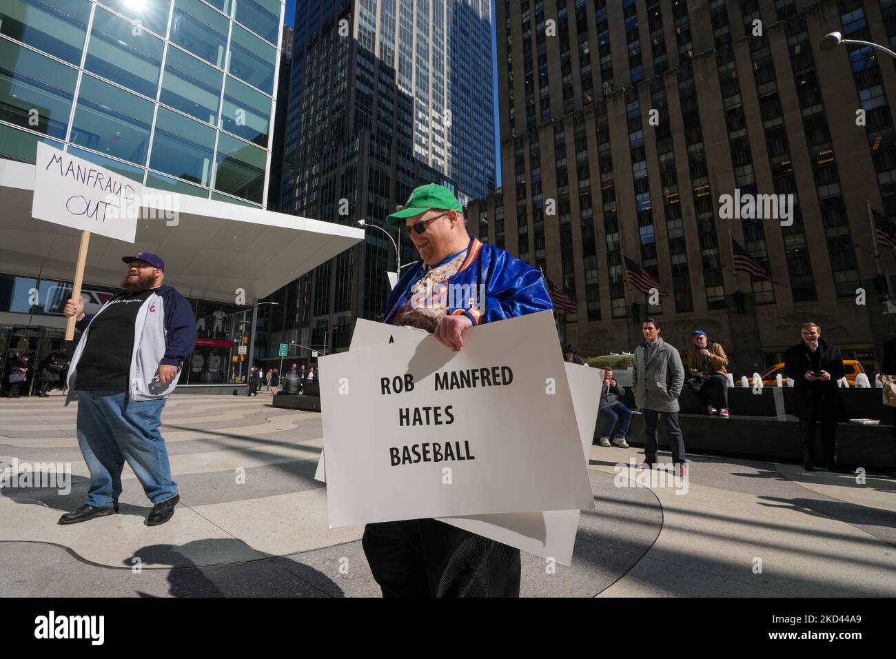 Frank Fleming led a protest against Major League Baseball commissioner ...