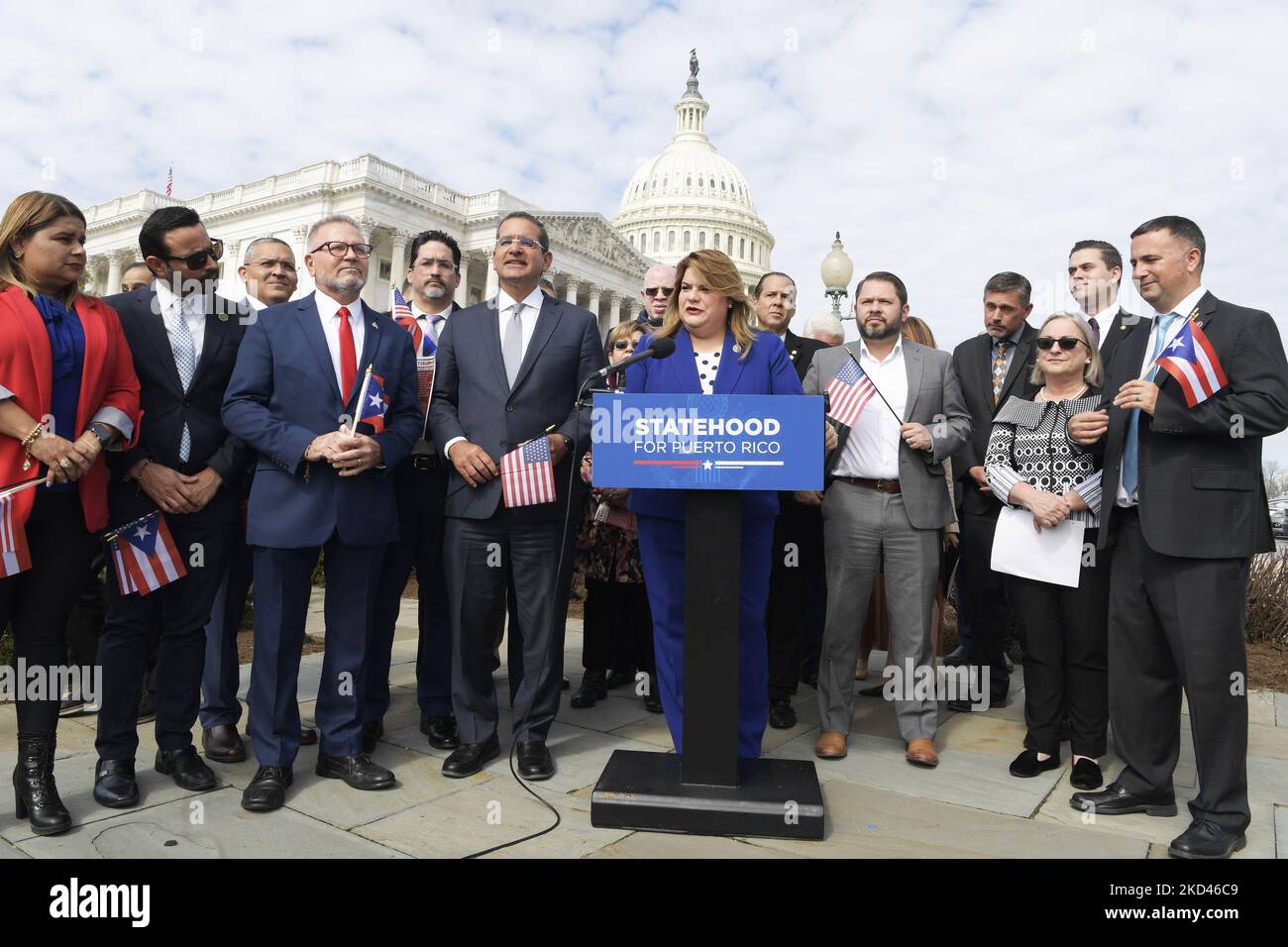 Nur triangle hi-res stock photography and images - Alamy