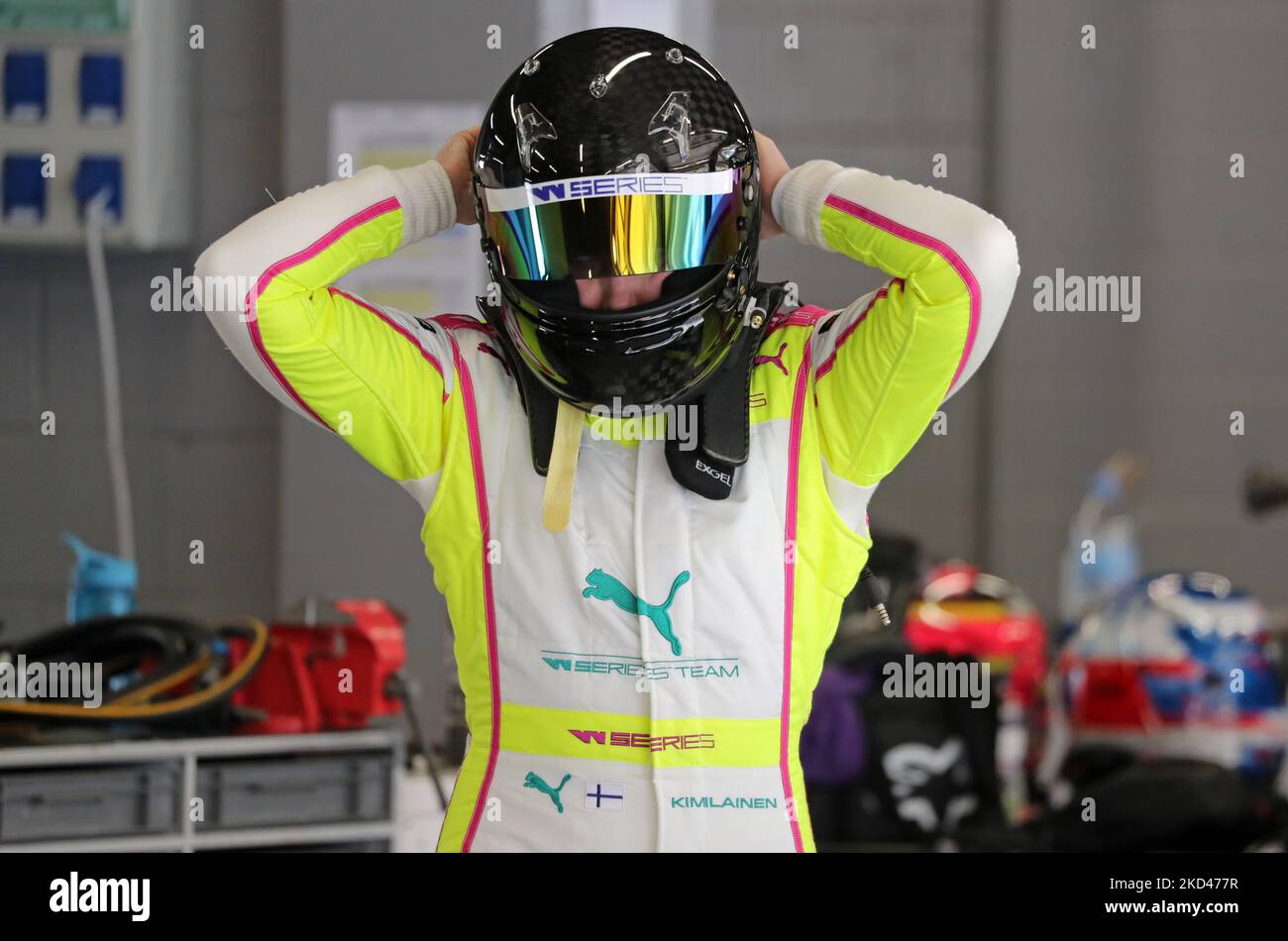 W series testing hi-res stock photography and images - Alamy