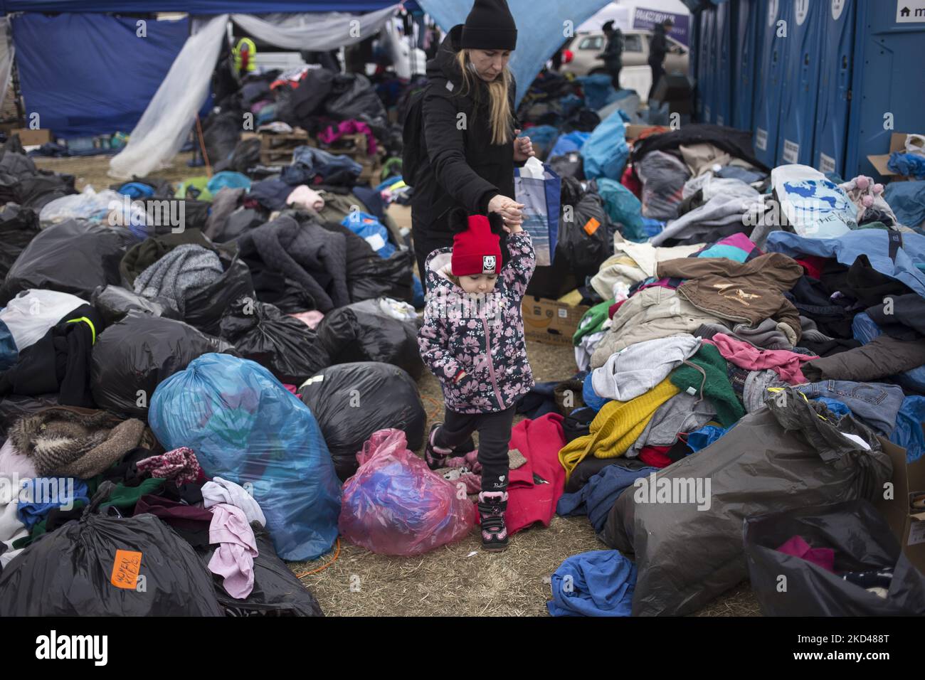 Medyka refugee camp clothes hi-res stock photography and images - Alamy