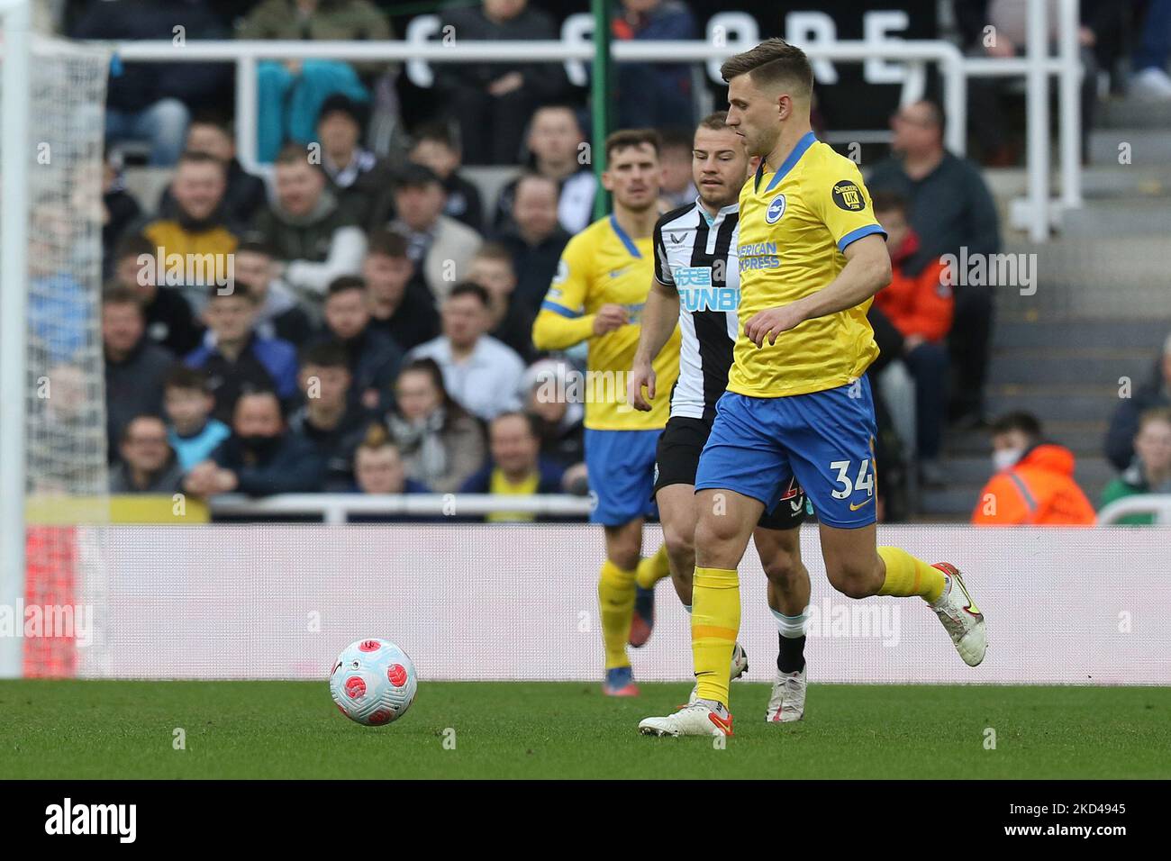 Newcastle united st james park grass hi-res stock photography and ...
