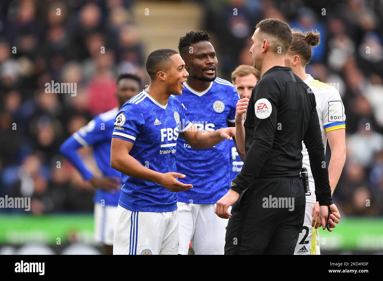 Leicester City players argue with Referee, David Coote during the ...
