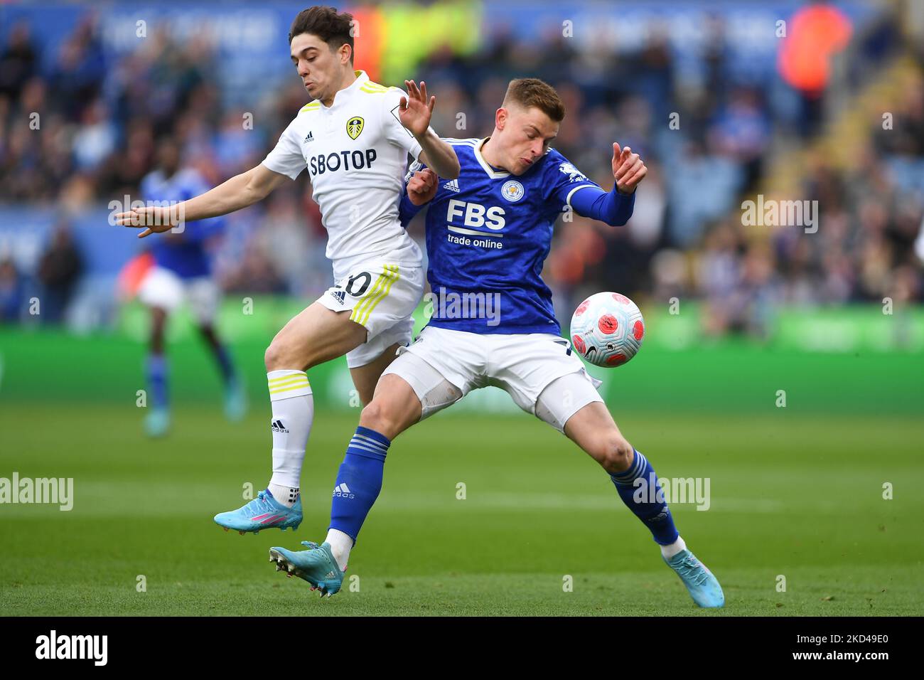 Harvey Barnes of Leicester City battles with Daniel James of Leeds ...