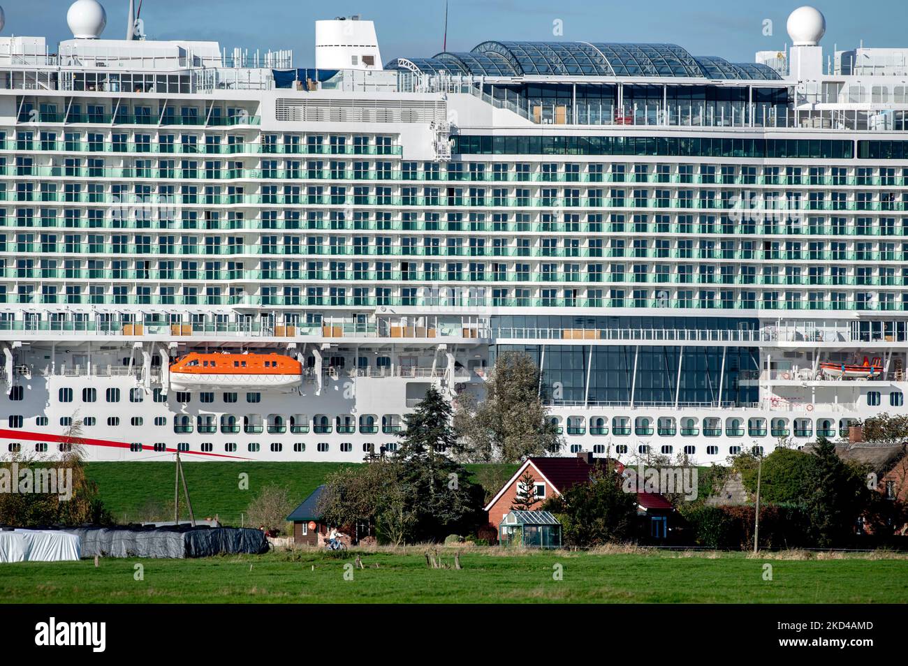 Arvia cruise ship hi-res stock photography and images - Alamy